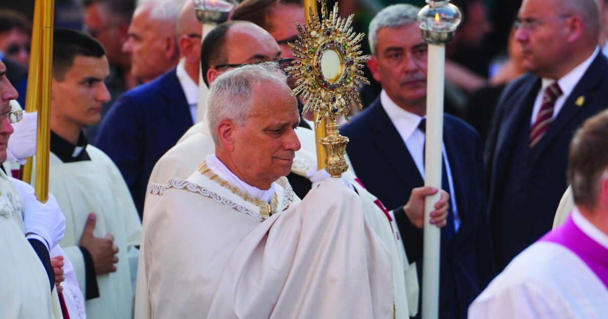 Pope to lead Corpus Christi procession in Madrid, Vatican says as it ...