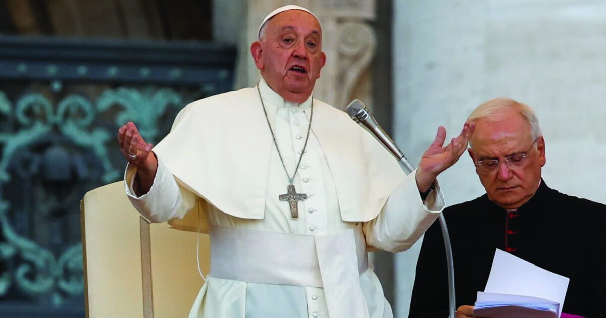 Pope says Jesus’s presence in Eucharist helps faithful be truly present ...