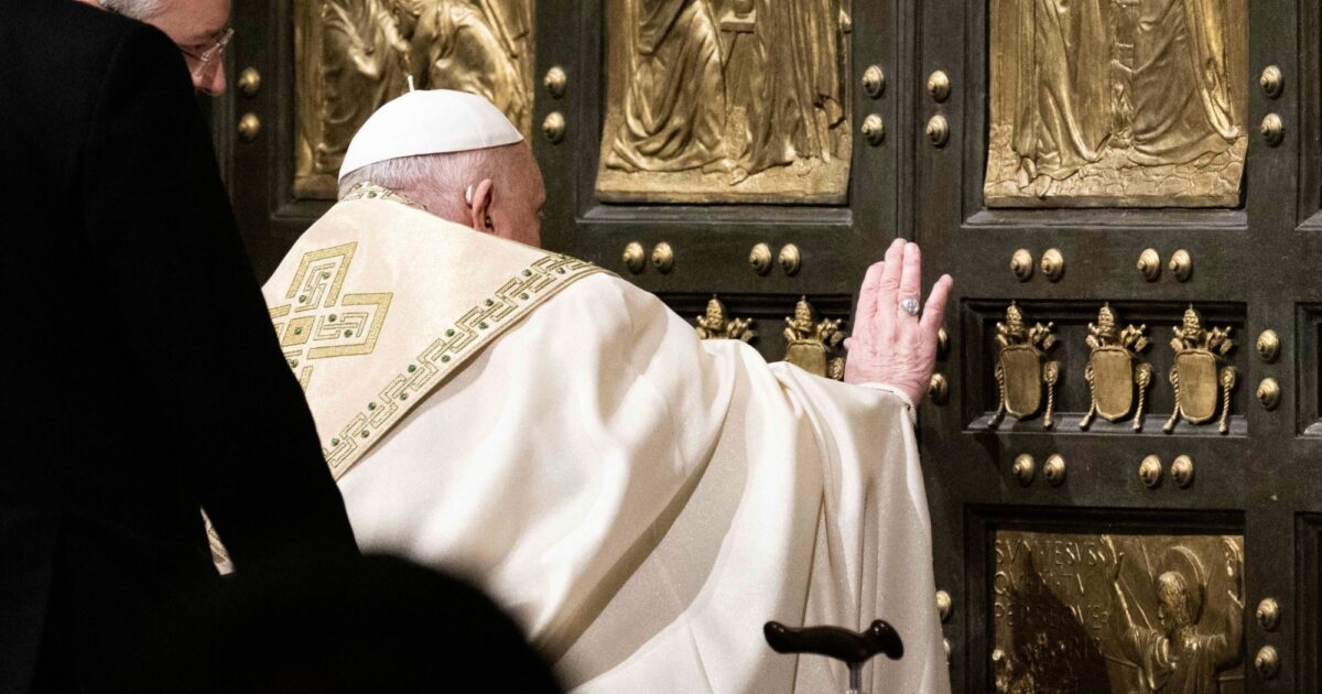 Pope opens Holy Door of St. Peter’s Basilica, launching ‘Jubilee of ...