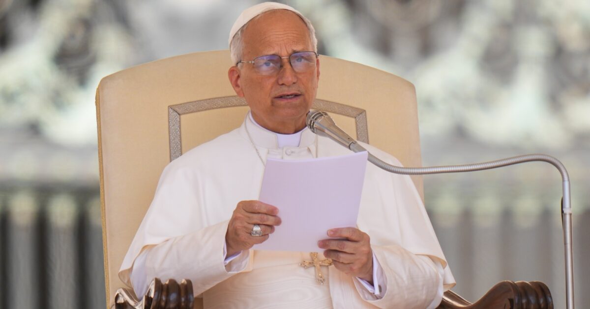 Pope calls for end to bloodshed in Syria, Middle East, via solidarity ...