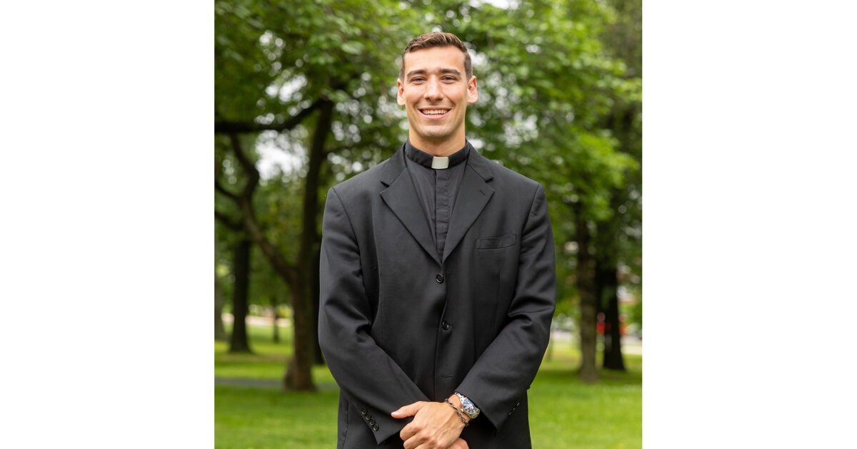 Family dinners with priests and his two older brothers’ joyful lives as ...