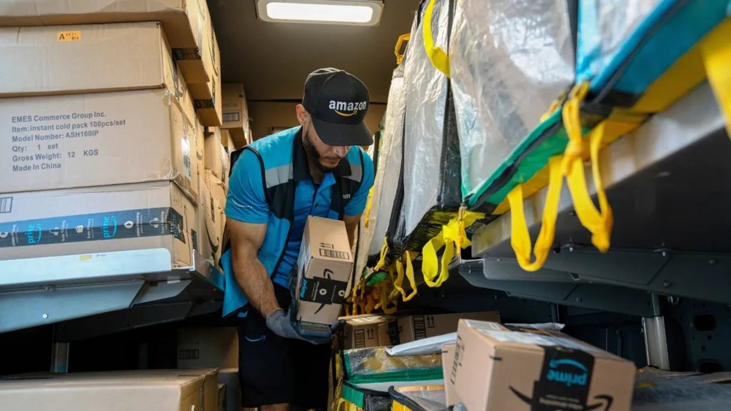 Amazon cumple 30 años en los que ha cambiado el comercio mundial y el ...